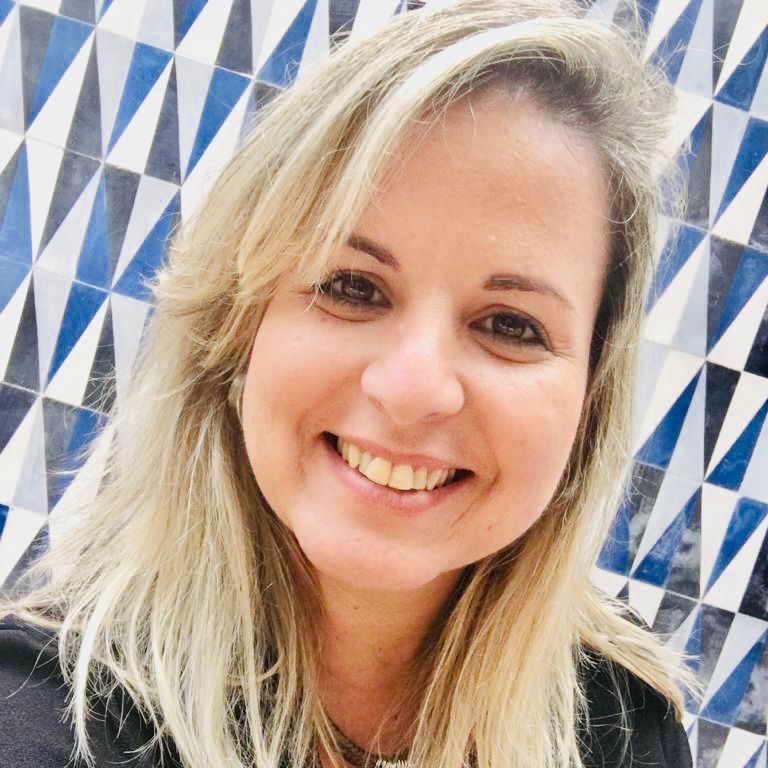 Paola Gil de Almeida Gama - Prêmio Aberje